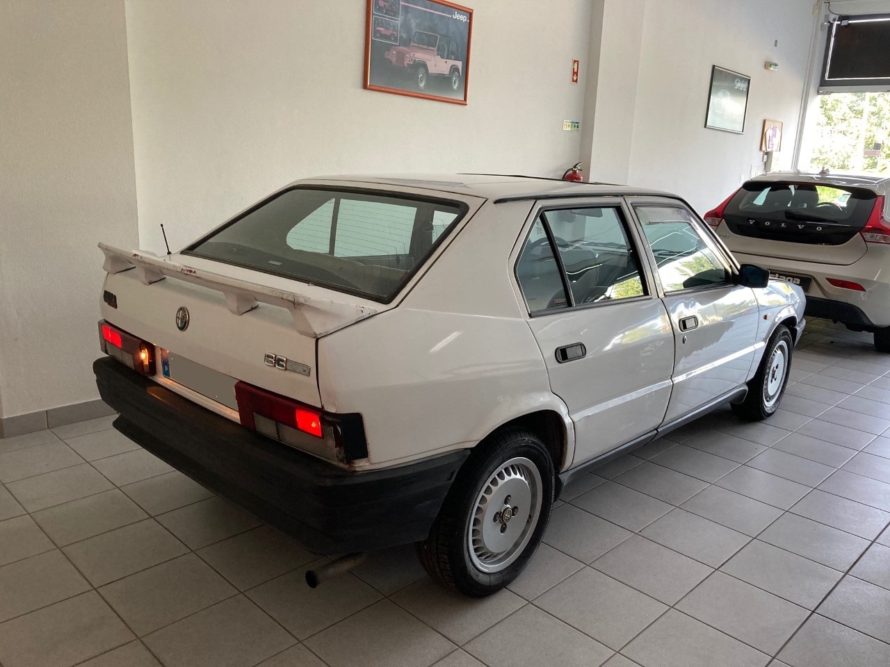 Alfa Romeo 33 1.5Ti - Automóveis Pestana